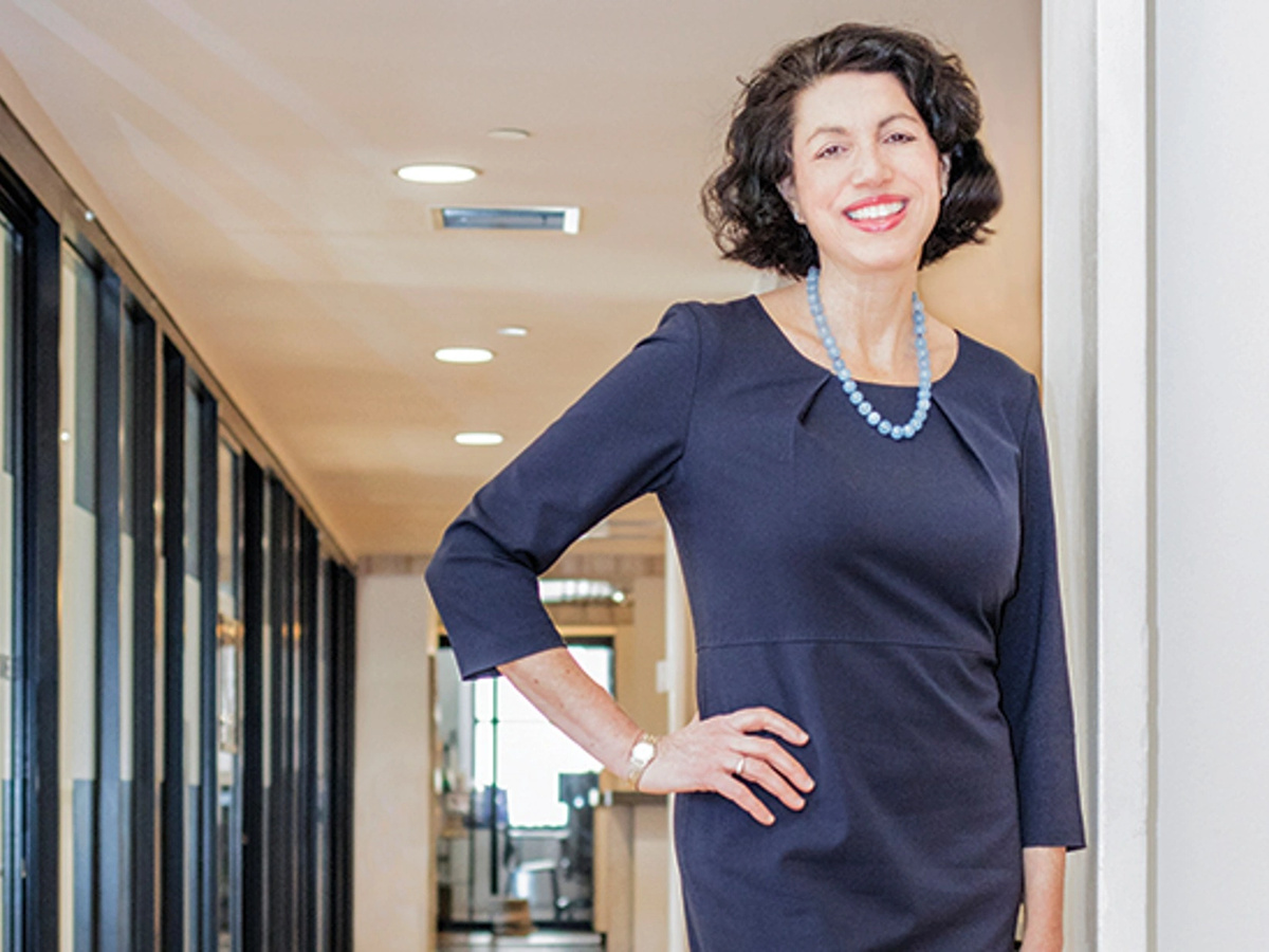 Andrea Tinianow - People in crypto | IQ.wiki